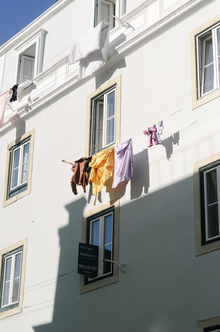10 Tips on How to Make Your Clothes Last